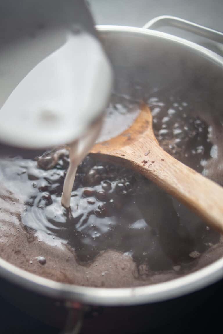 Vietnamese Black Bean Pudding (Chè đỗ đen đặc) - Summer & Spice