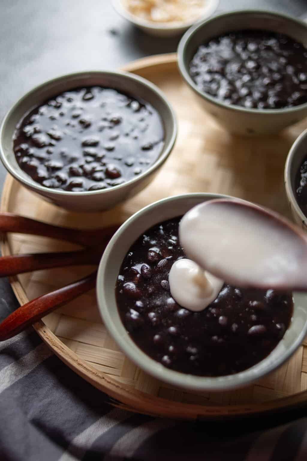 Vietnamese Black Bean Pudding (Chè đỗ đen đặc) - Summer & Spice
